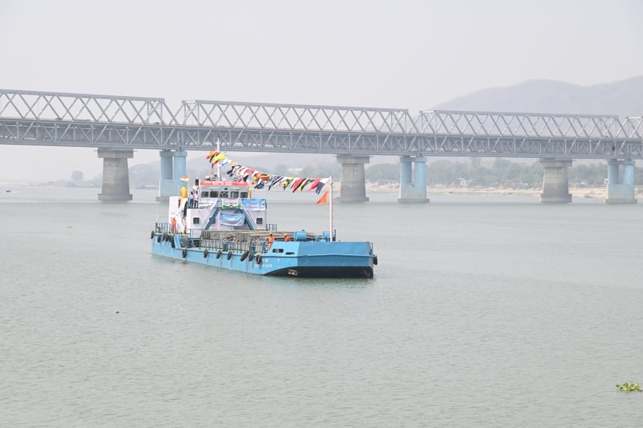 Cargo ship reaches Guwahati from Patna via Bangladesh - Discover East ...